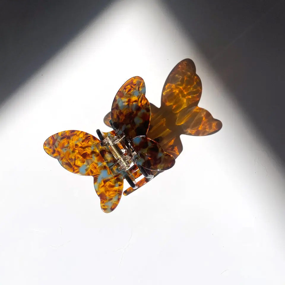 Butterfly Claws – Of Earth & Salt